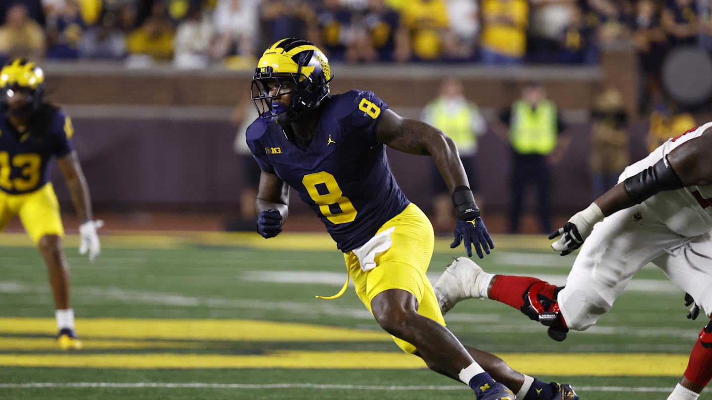 Michigan football edge rusher Derrick Moore named a top-10 returner
