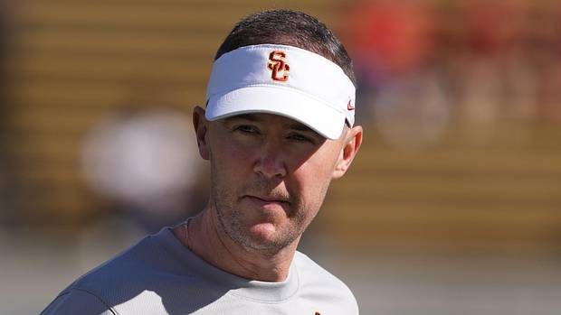 USC Trojans' Eric Henderson Playing Crucial Role in Recruiting Five ...
