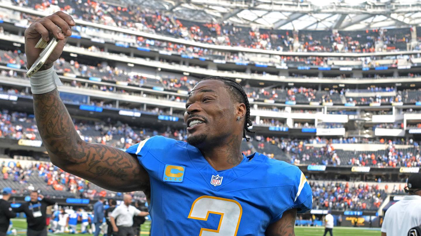Chargers' defense getting proper recognition as Derwin James wins ...