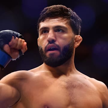 Ilia Topuria drops bombshell update amid reports of massive UFC title fight