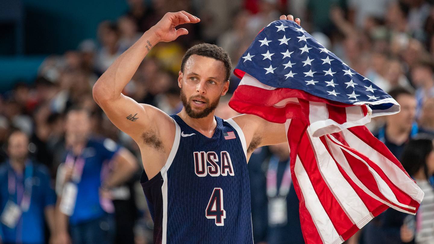 Stephen Curry plays role of Captain America to help Team USA win gold