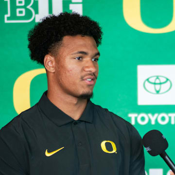 Why Oregon Tight End Kenyon Sadiq Is On Pace To Be College Football's Best