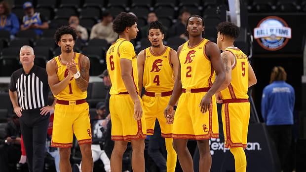 USC Basketball's Triple Overtime Win Highlighted By Rising Transfer Star