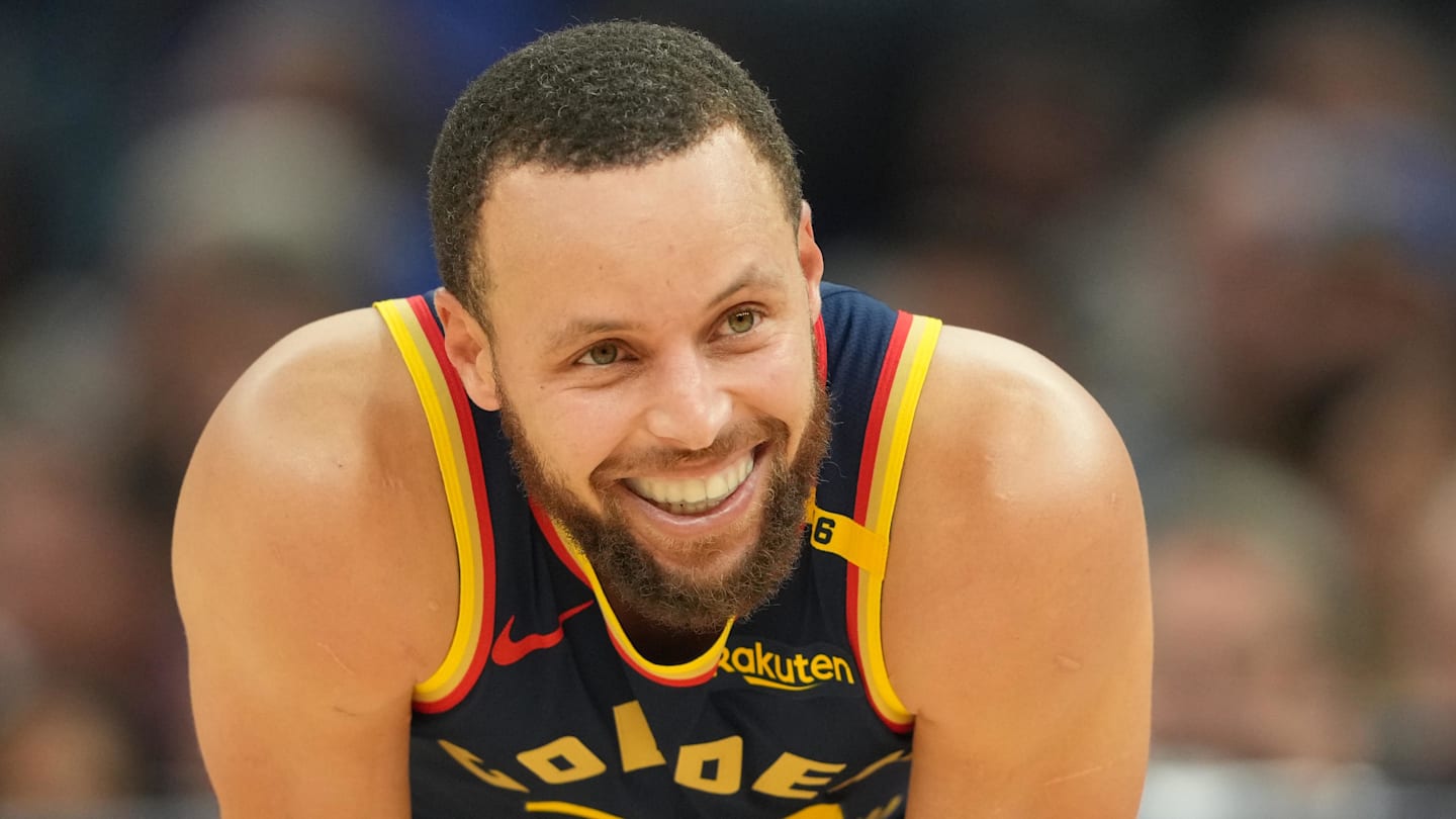 Steph Curry's sister blasts NBA star for social media post dissing big bro