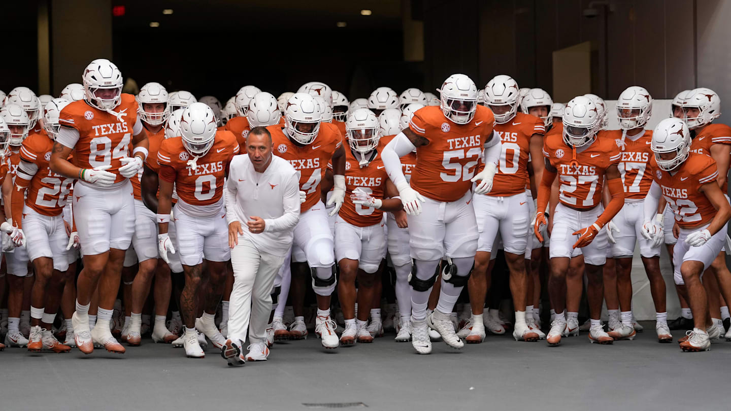 4-Star Offensive Lineman 'Blown Away' By Texas Longhorns Visit