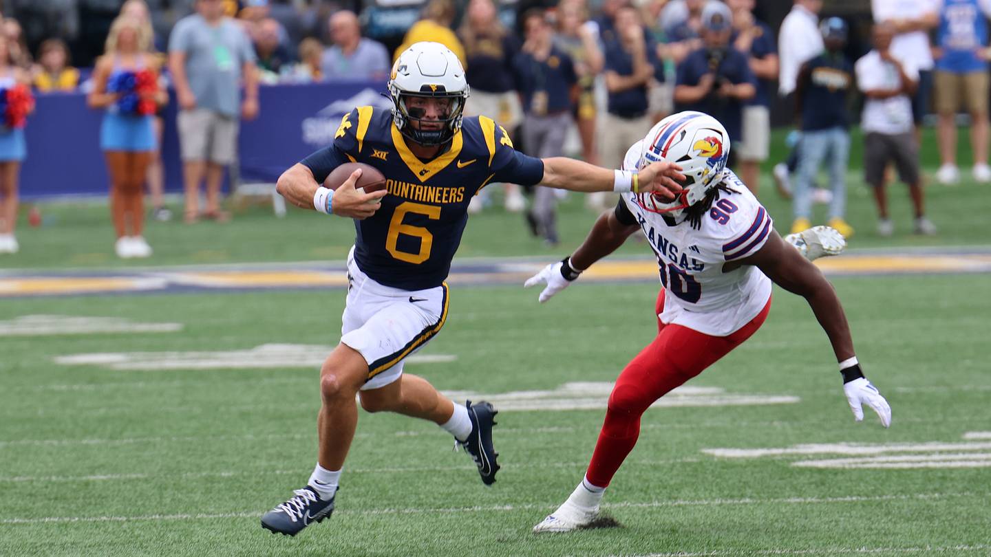 Garrett Greene Signs with the Tampa Bay Buccaneers