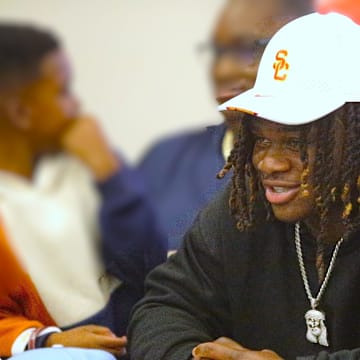 USC Trojans Running Back Waymond Jordan Signs NIL Deal with Niagara Water