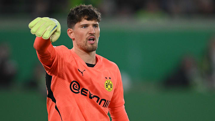 Borussia Dortmund receive Gregor Kobel fitness boost