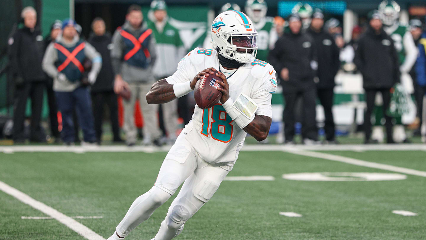 Jets Could Boost QB Room By Poaching Playmaker From Rival