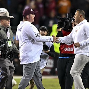 Texas Longhorns Look to Get Back Into Playoff Contention vs. Arch Rival ...