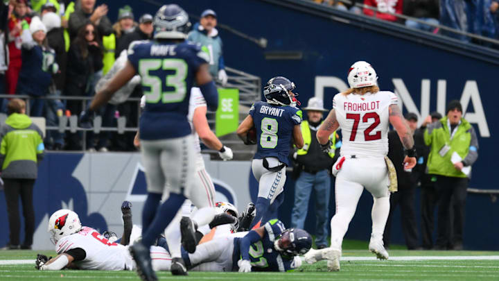 Game Recap: Seattle Seahawks Dominate Arizona Cardinals, Seize NFC West ...