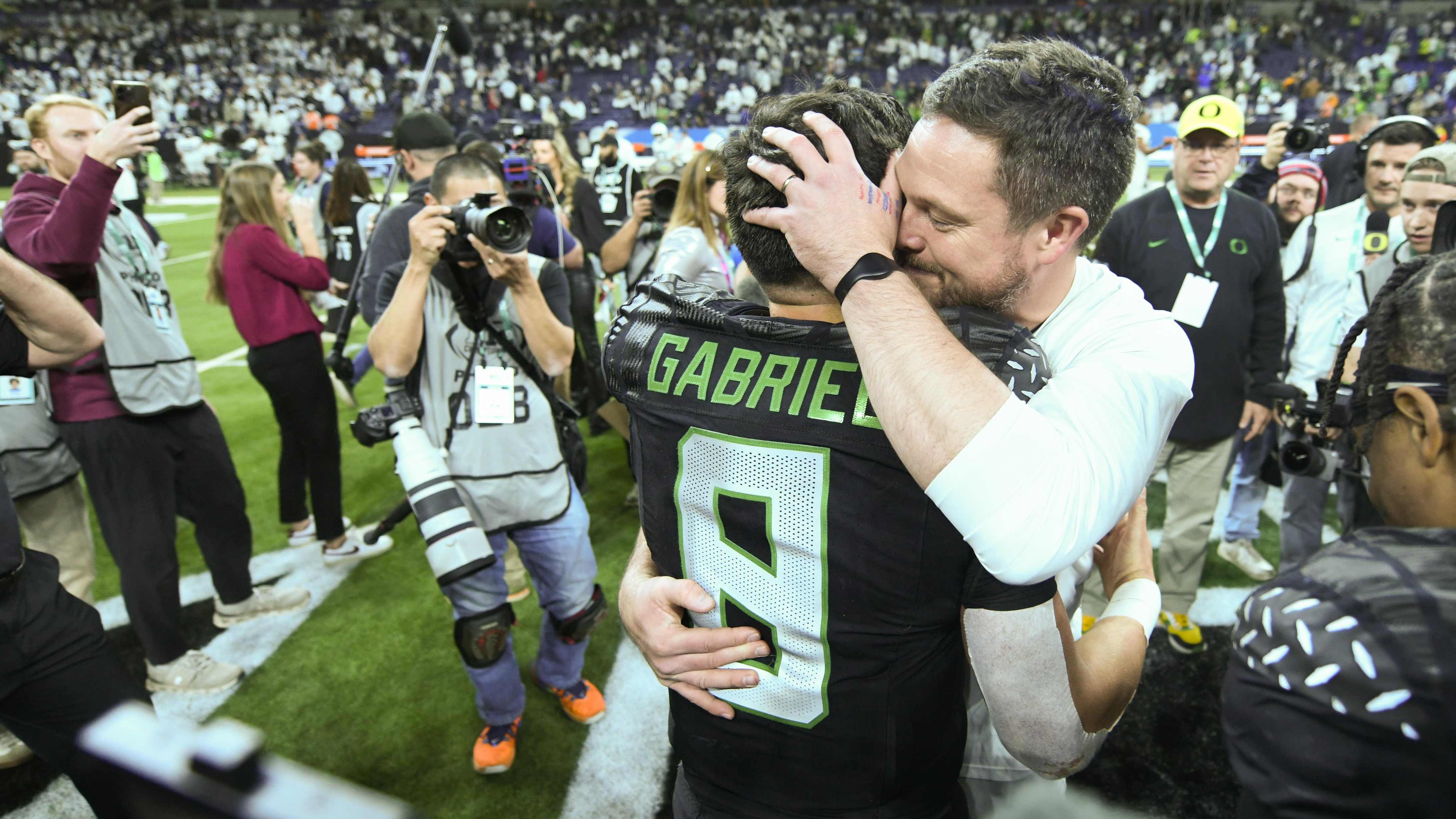 The Path to the 12-team College Football Playoff Championship Week ...