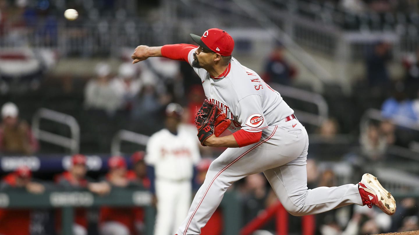 Tony Santillan looked quite comfortable as the Reds closer