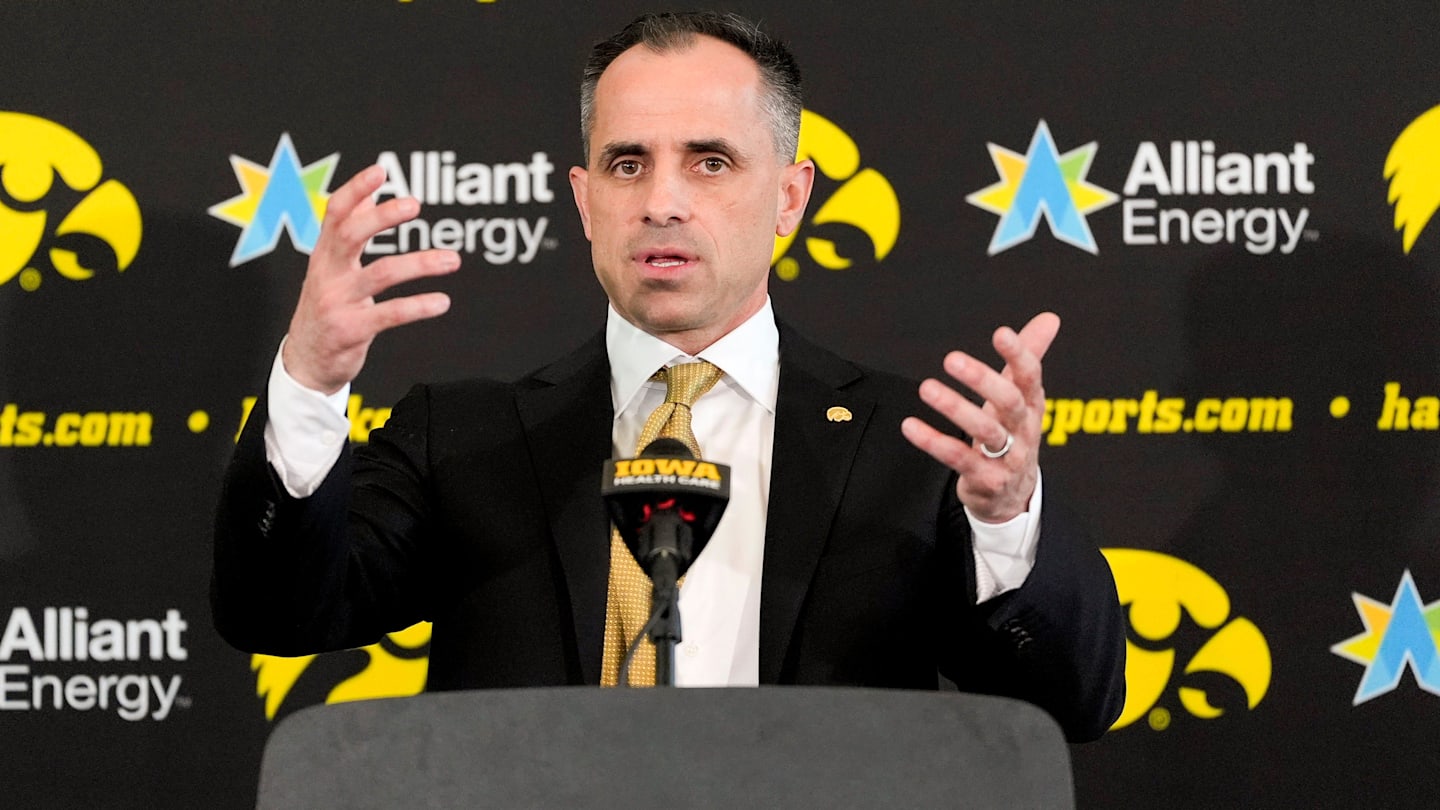 Iowa Hawkeyes, Ben McCollum Make Coaching Staff Changes
