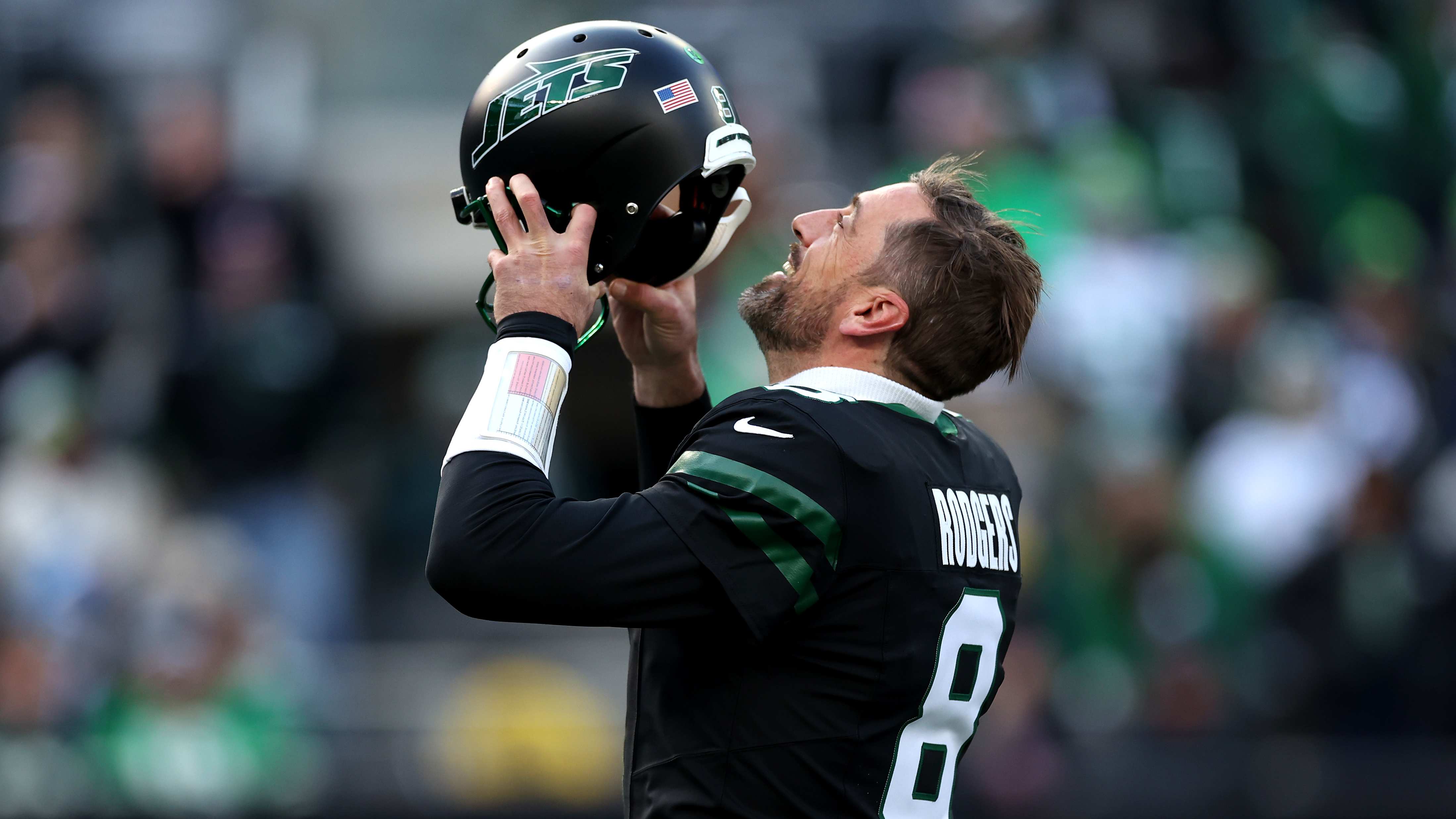 Aaron Rodgers sounds off on Woody Johnson amid growing NY Jets turmoil