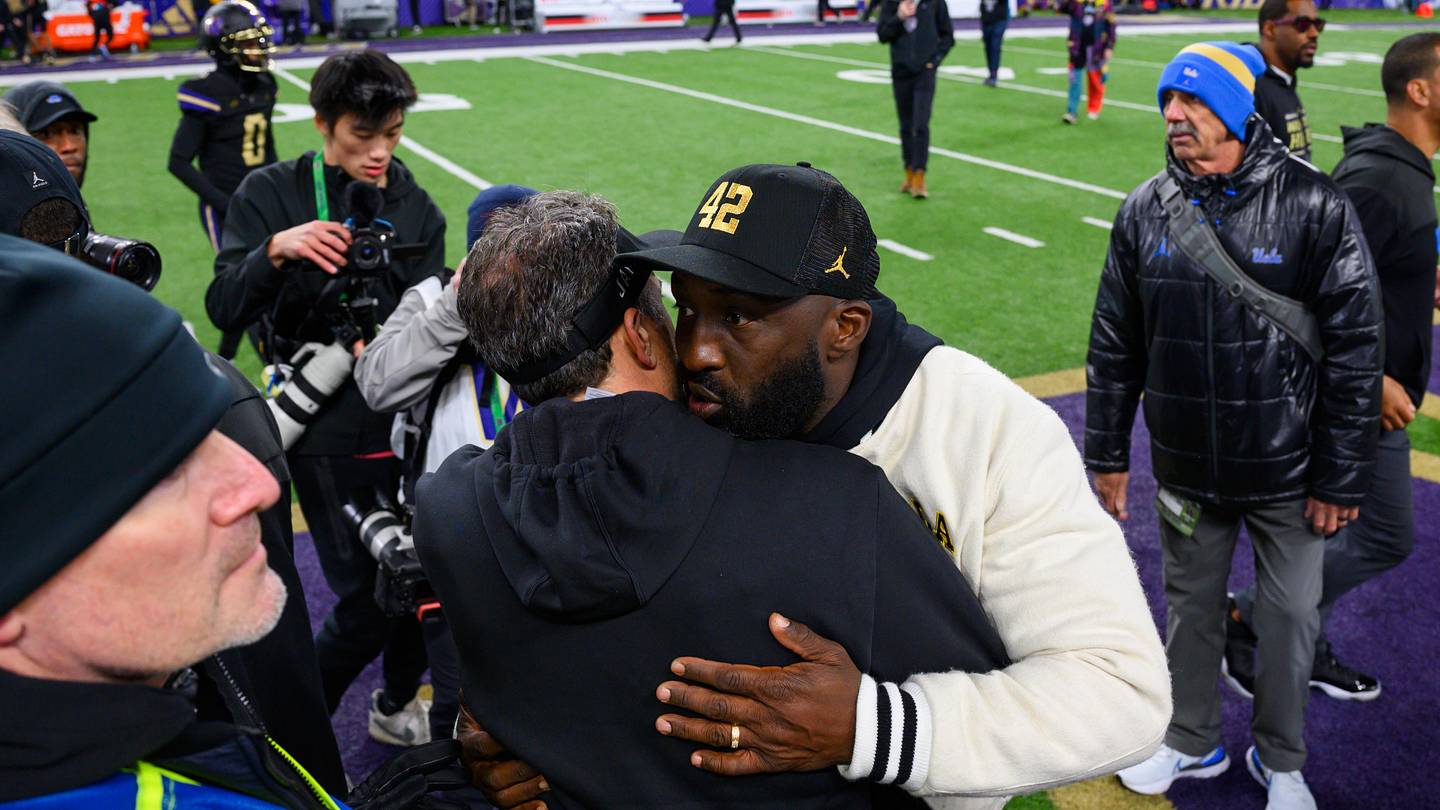 BREAKING: 4-Star RB Opts for Washington Over UCLA
