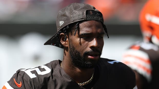 Deion Sanders’ Response to Shedeur’s Game Invite Has David Carr Hysterical