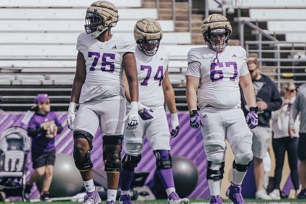 Husky Line Will Be Its Own Team in Spring Game