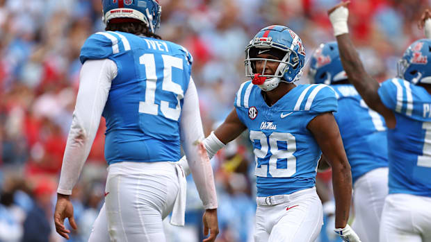 Oregon Ducks Land Transfer Portal Star Jadon Canady From SEC's Ole Miss ...