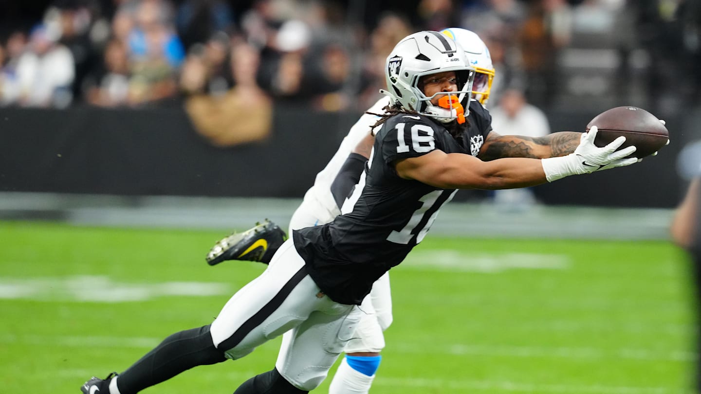 Raiders' Jakobi Meyers Sounds Off on Connection With Geno Smith