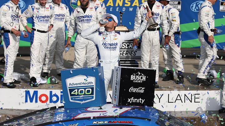 Kyle Larson Collects Maximum Points With Dominant Kansas Performance