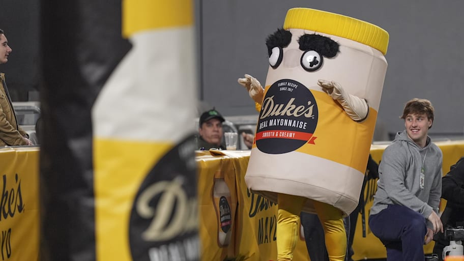 Deacs Hold Halftime Lead Over Mississippi State in Duke's Mayo Bowl ...