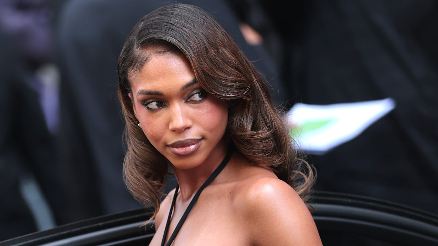 Lori Harvey Paired Her Animal Print Bikini With These Must-Have ...