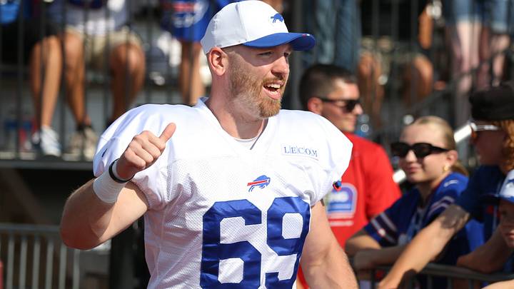 Buffalo Bills veteran welcomes third child, continuing winning week
