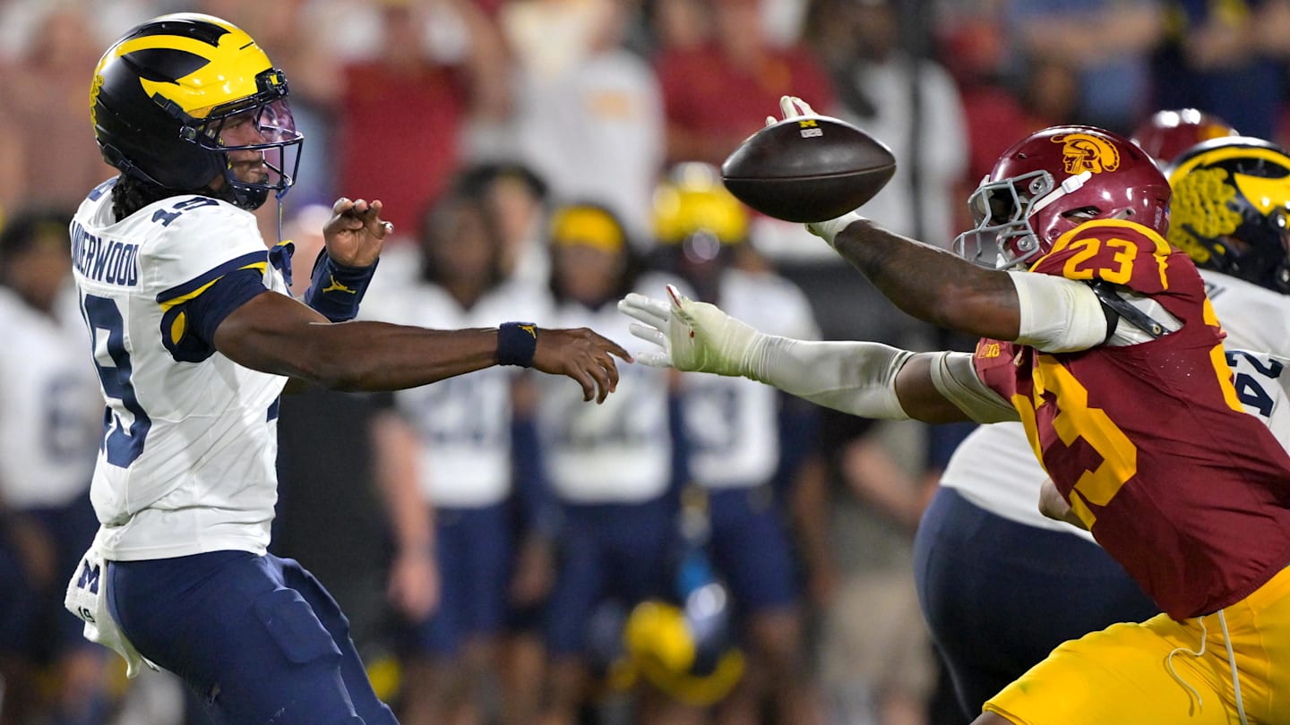 Where Michigan football ranks in various national college football polls after Week 7