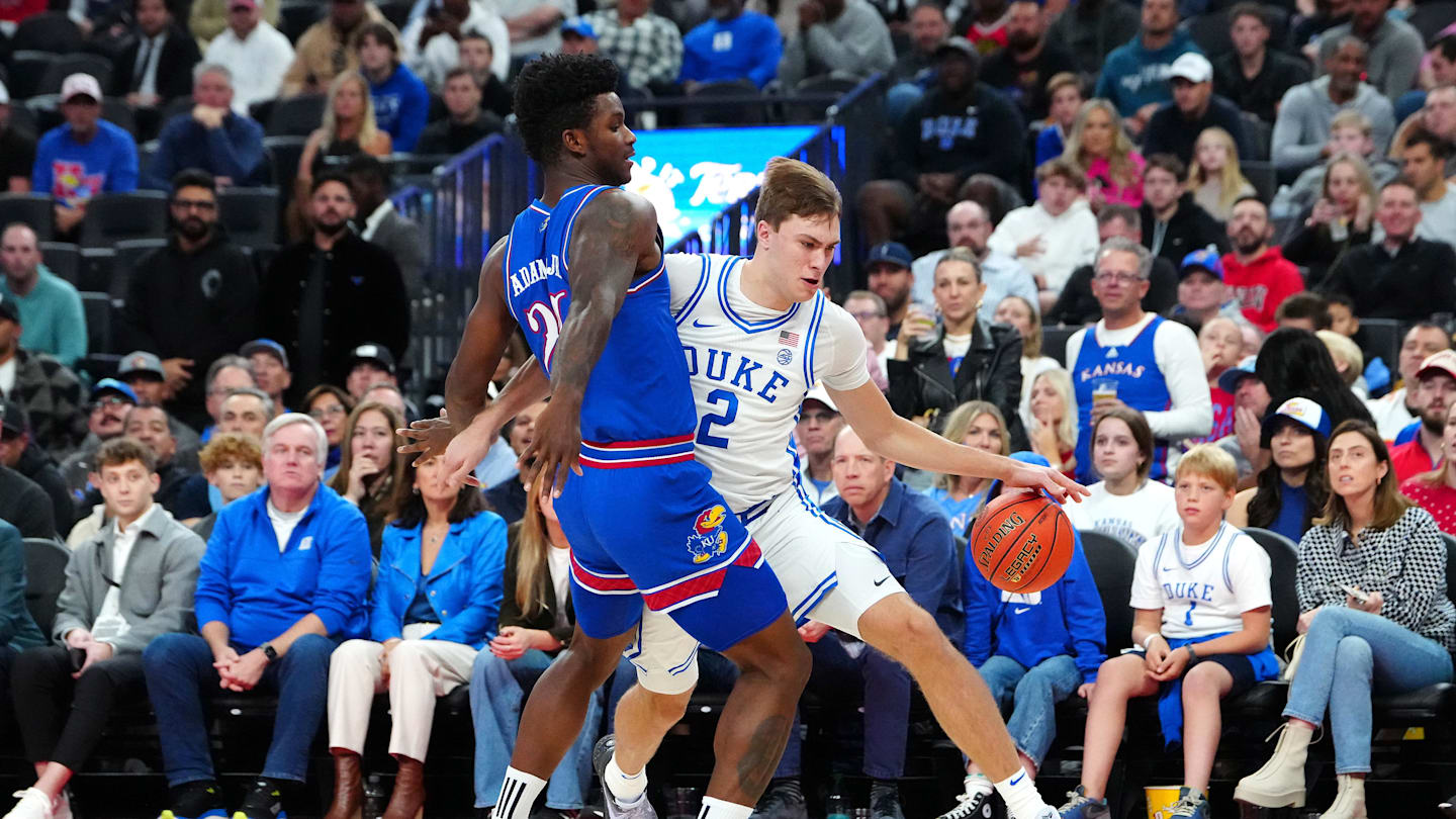 Kansas' Hunter Dickinson Speaks on What Makes Cooper Flagg So Special