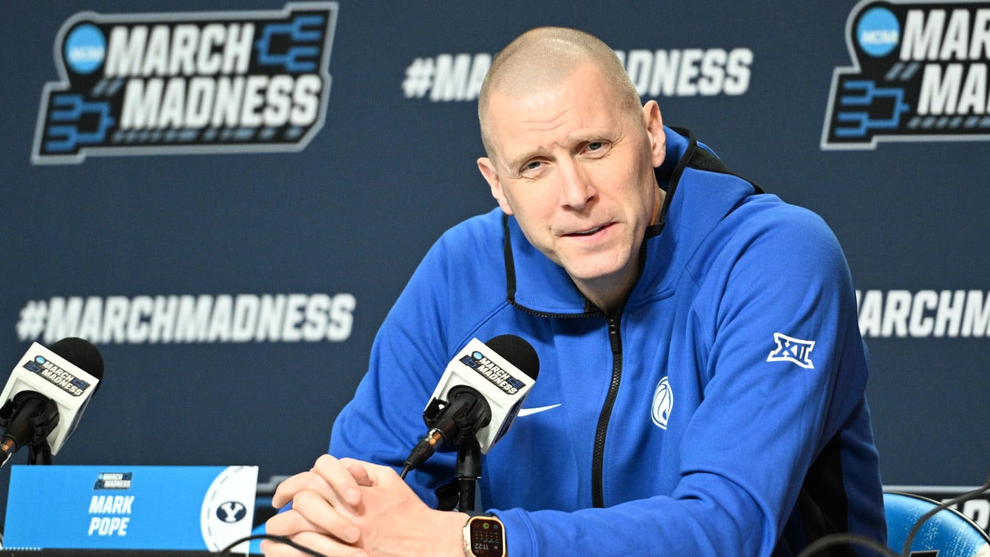 Mark Pope's offensive system plus a veteran team will lead to NCAA ...