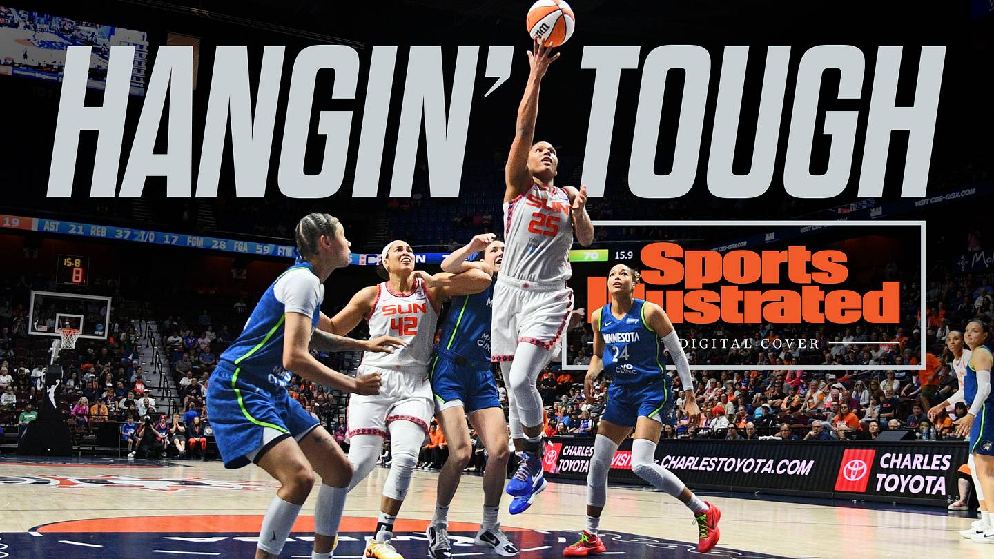 Alyssa Thomas Can Barely Raise Her Arms, but She Still Dominates in the ...