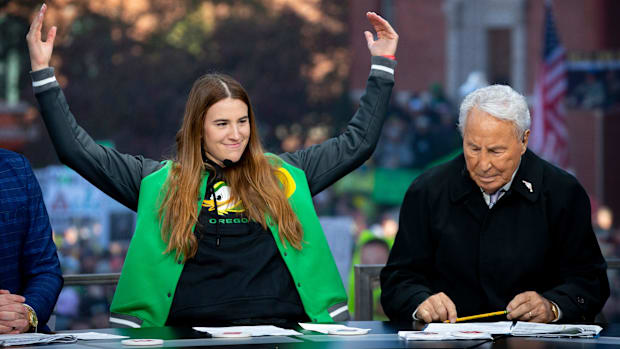 Oregon Ducks' College GameDay Celebrity Guest Picker Revealed: Actress ...