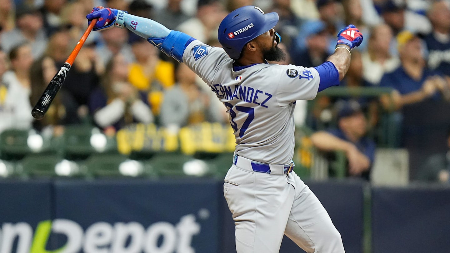 Dodgers Dominate Brewers Behind Yoshinobu Yamamoto Complete Game, Take ...