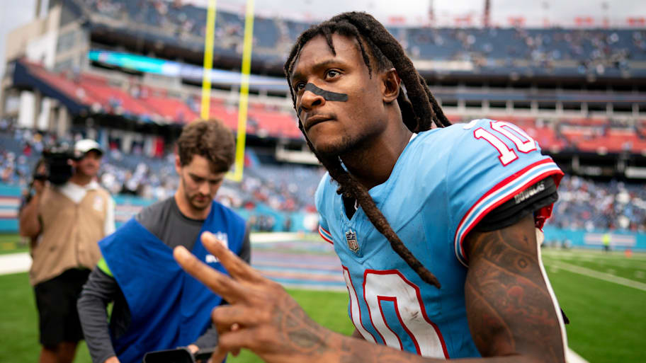 DeAndre Hopkins Sends Message to Titans Before Super Bowl