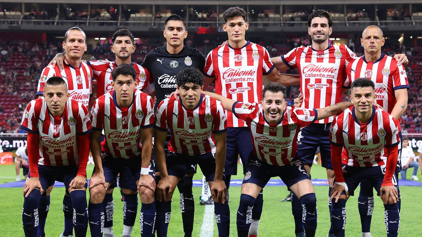 ¿Cómo luciría el XI inicial de Chivas para el Clausura 2025 con Orbelín ...
