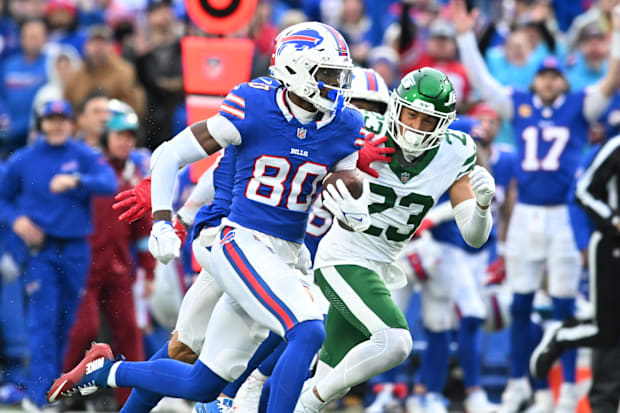 Bills injury concern: Wide receiver carted off field during training camp