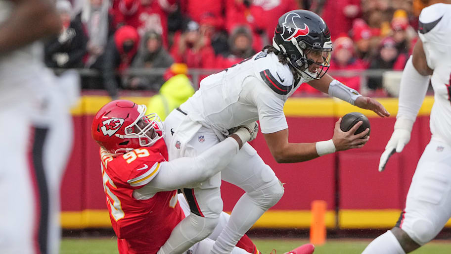 Chris Jones on why Chiefs’ Pass Rush 'Needs the Cigar’ | Yardbarker