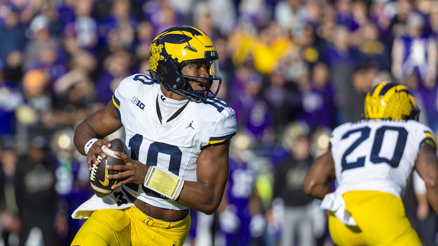 Two former Michigan football QBs in line to start for new team in 2025