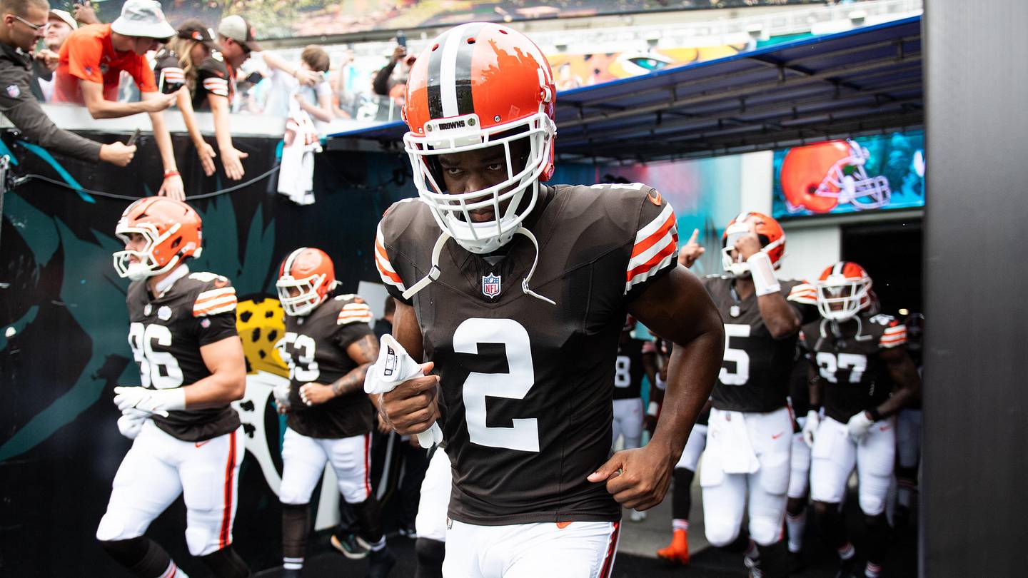First Browns Player Speaks Out Following Amari Cooper Trade