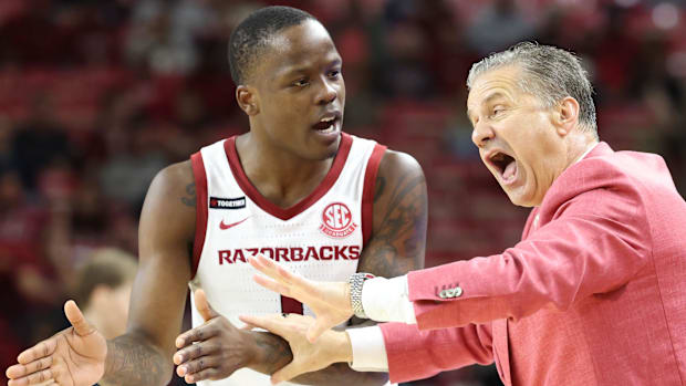 Will the Real Johnell Davis Please Stand Up for Razorbacks?