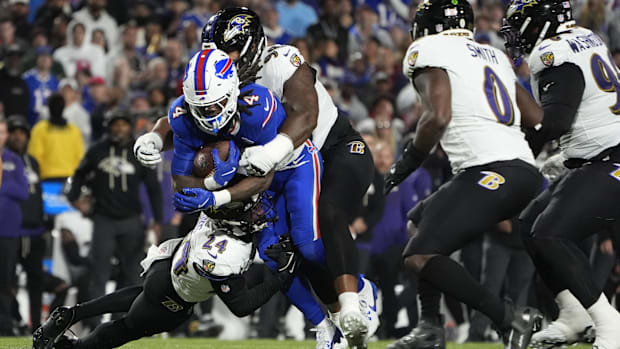 Baltimore Ravens Rookie Watch: Mid-Round Pick Rotates With Starter