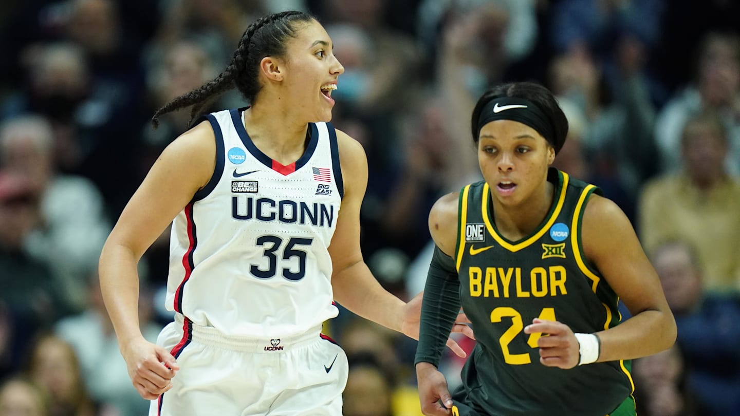 UConn's Azzi Fudd Will Return Just in Time for Geno Auriemma's Record
