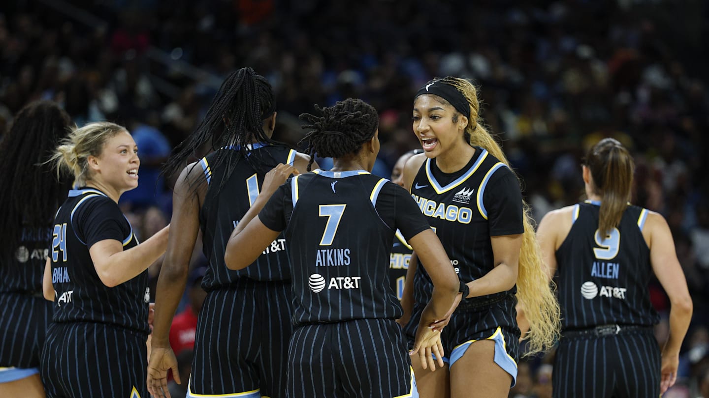 Players Vote Chicago Sky Worst-Run Organization in WNBA