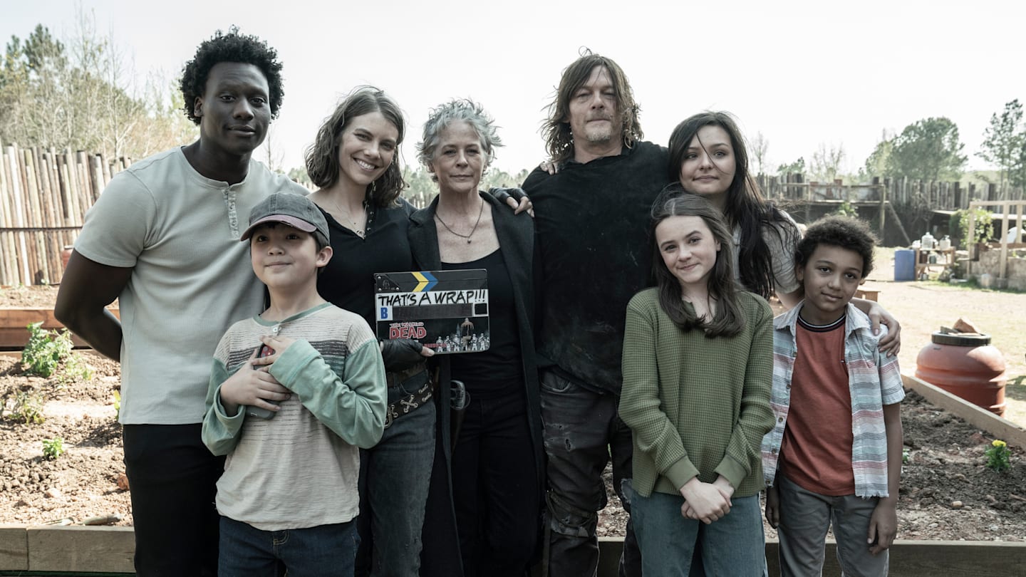 The Walking Dead finale episodes behind the scenes look with Show Me More