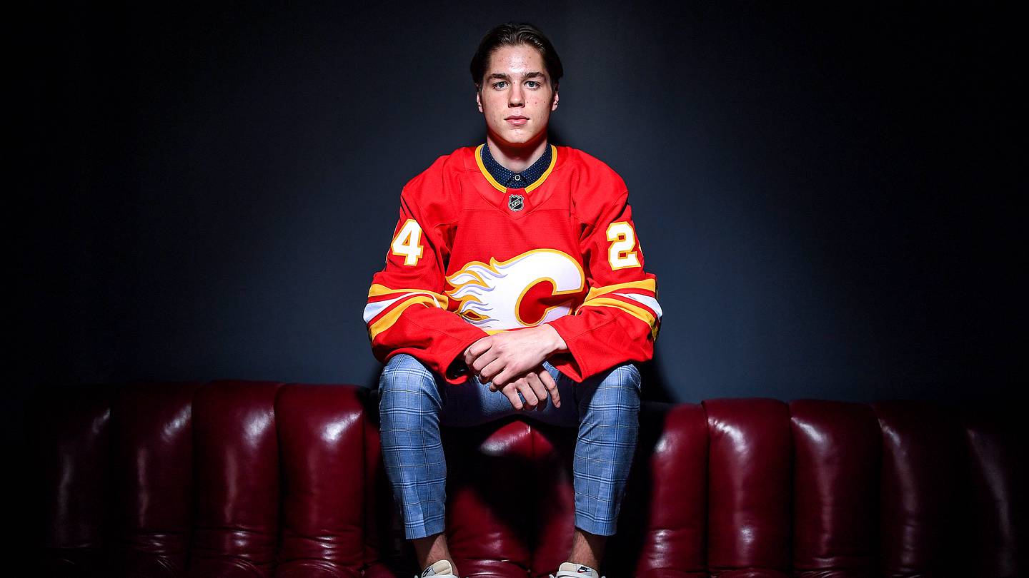 Calgary Flames first-round pick selected No. 1 overall in CHL Import Draft