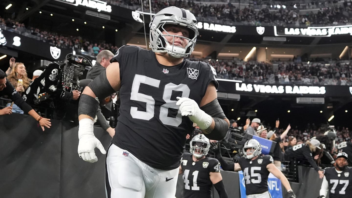 BREAKING: Raiders Release Injury Report For Week 17 Matchup