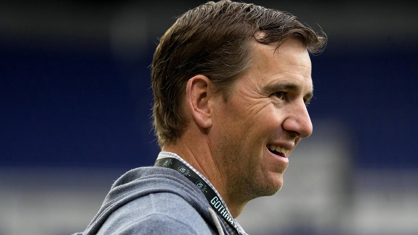 Bill Belichick Makes Thoughts Clear on Eli Manning's Hall of Fame Candidacy