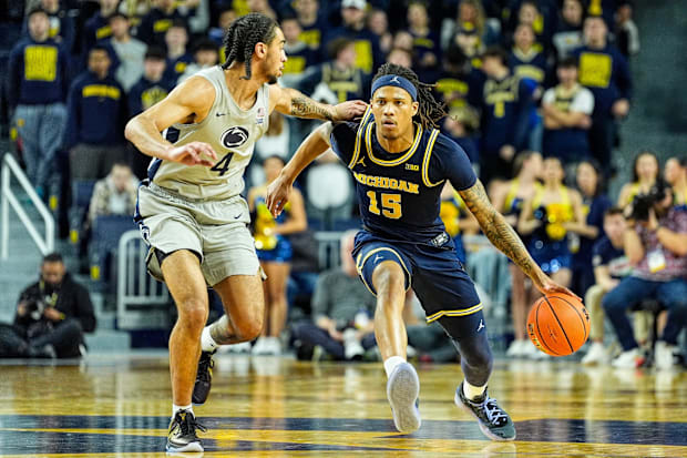 Michigan men's basketball jumps to No. 17 in latest Coaches Poll Top 25
