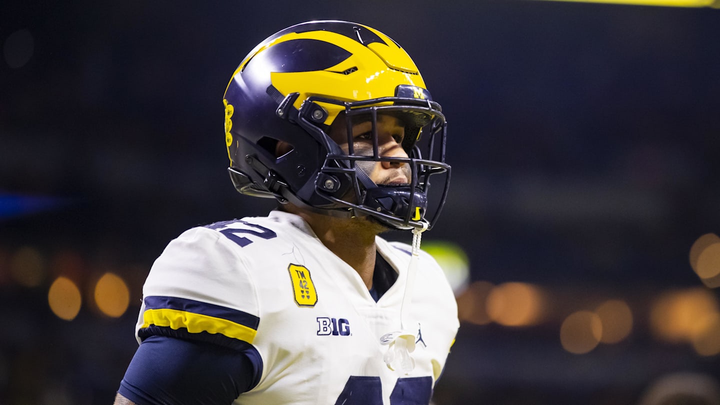 Michigan Football: Veteran edge rusher switches number for final season